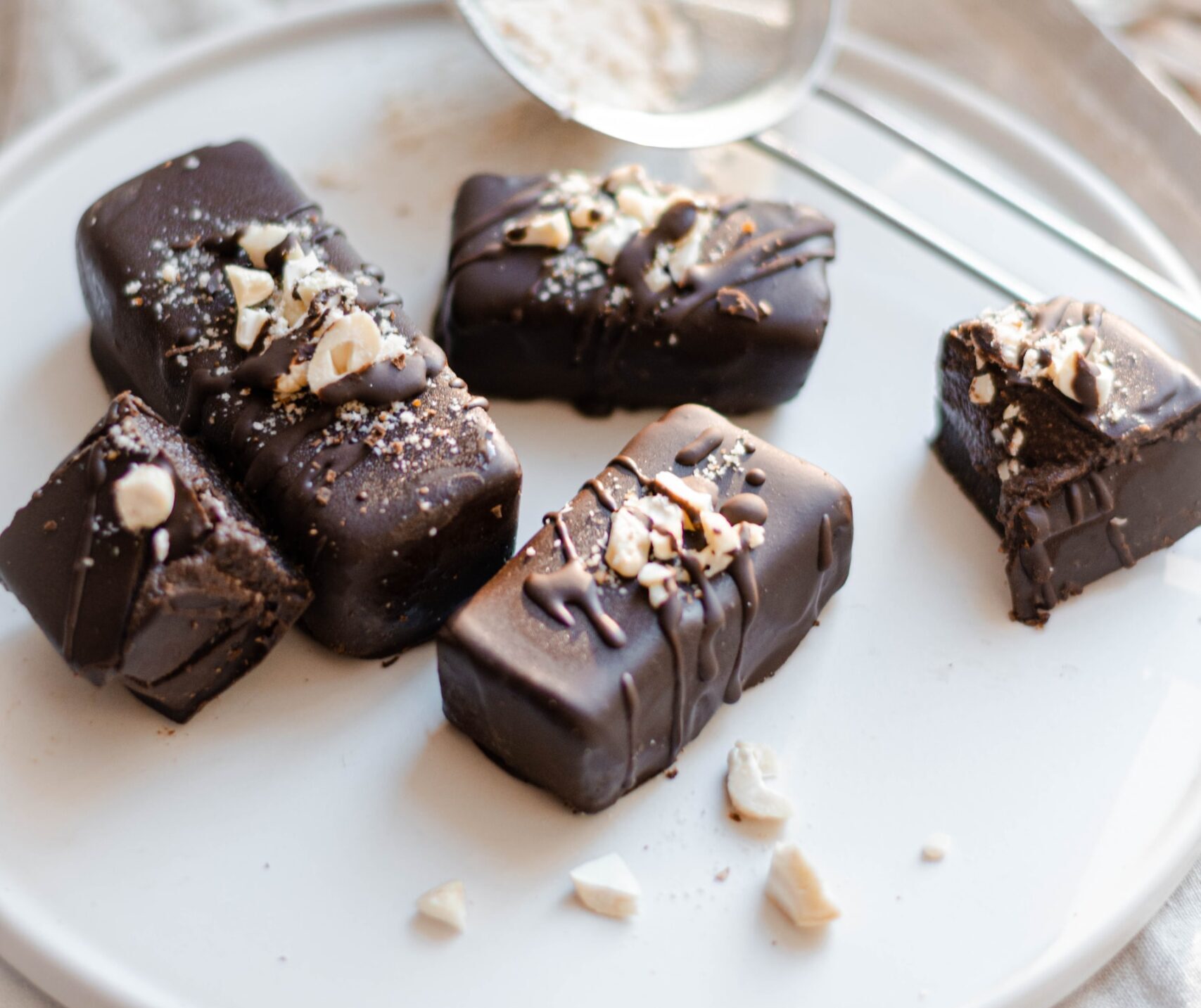 Συνταγή για καριόκες από τα μελομακάρονα που περίσσεψαν